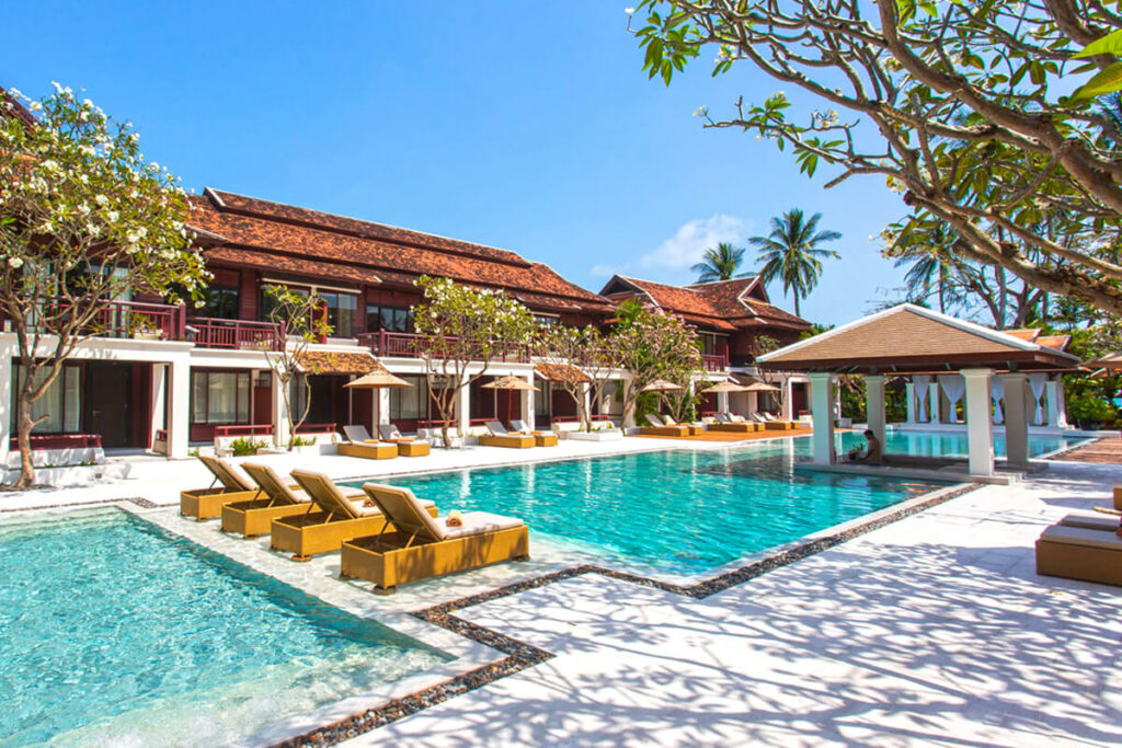 Swim-Up Hotel Pool Bars around Southern Thailand